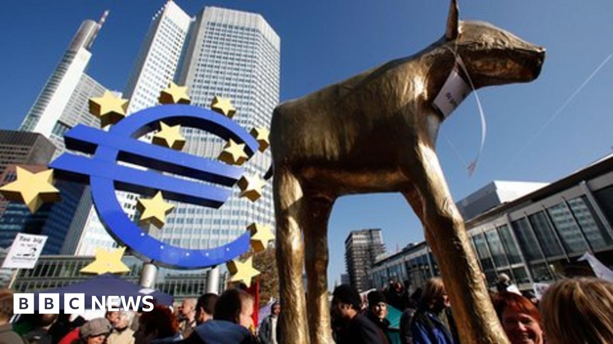 Huge demand for ECB's three-year loans - BBC News