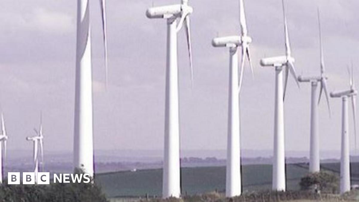 Wind farm plans in Northamptonshire are approved by inspector - BBC News