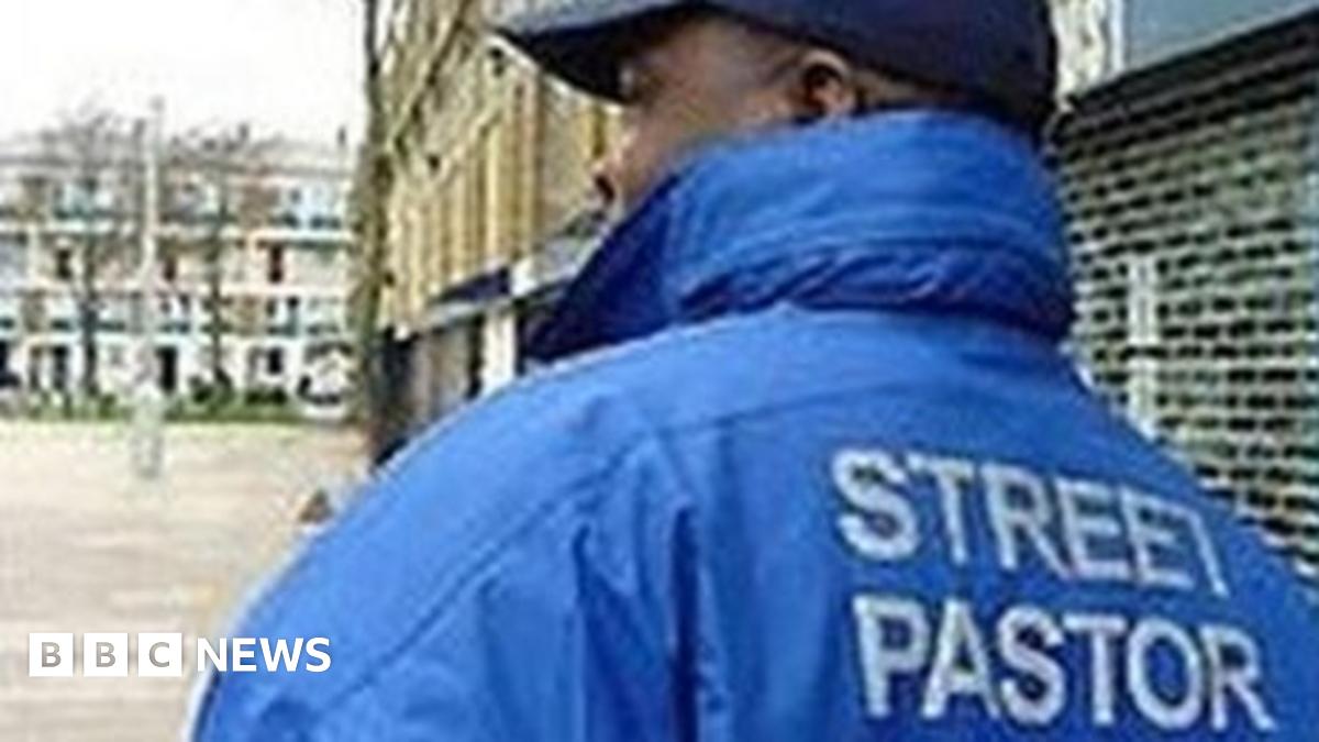 Street pastor patrols increased in Cheltenham - BBC News