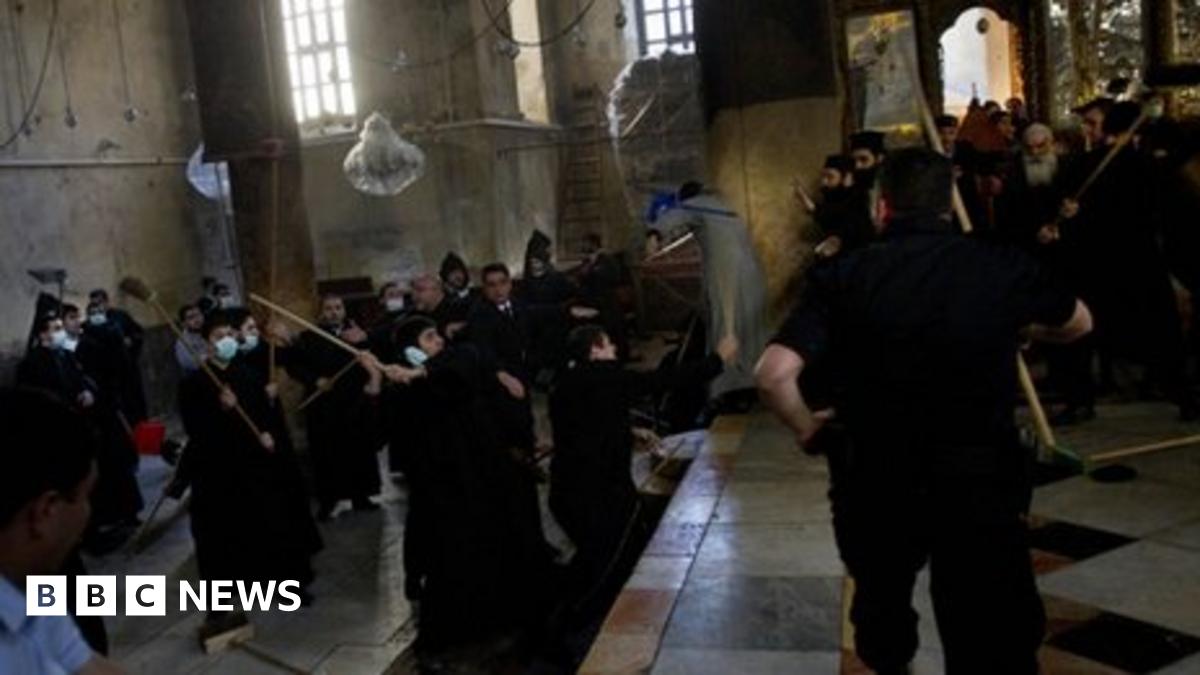 Priests brawl in Bethlehem's Church of the Nativity - BBC News