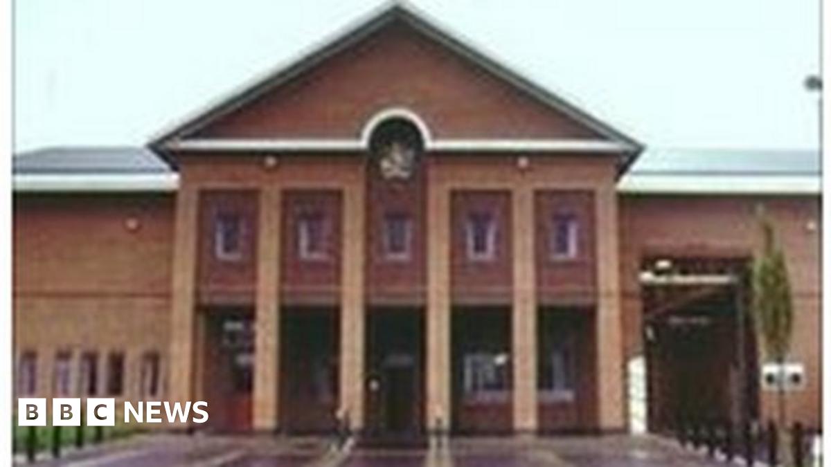 Killer Kevan Thakrar claims prison human rights breach - BBC News