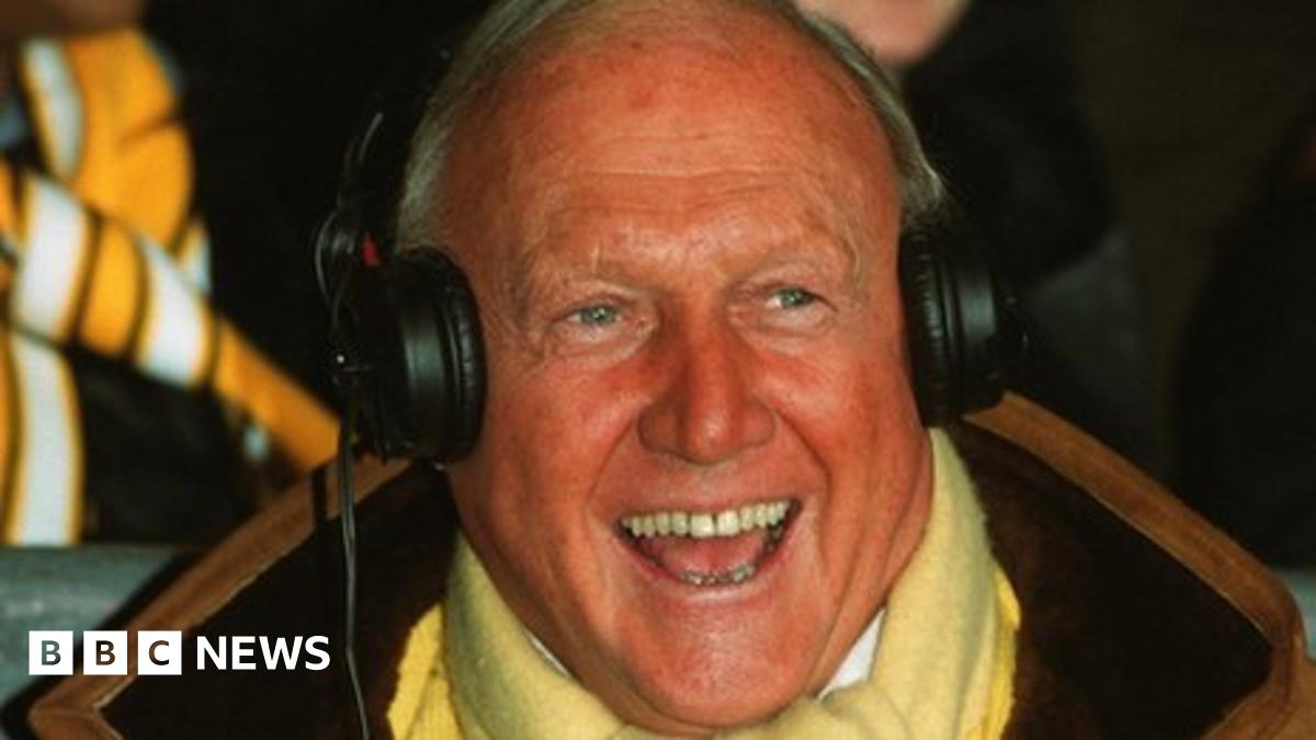 BBC broadcaster Stuart Hall appointed OBE - BBC News