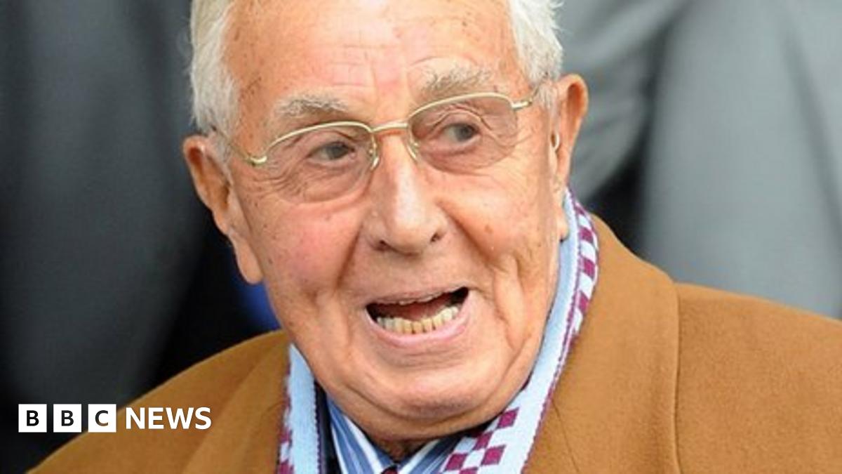 Ex-Villa chairman Doug Ellis knighted in New Year Honours - BBC News