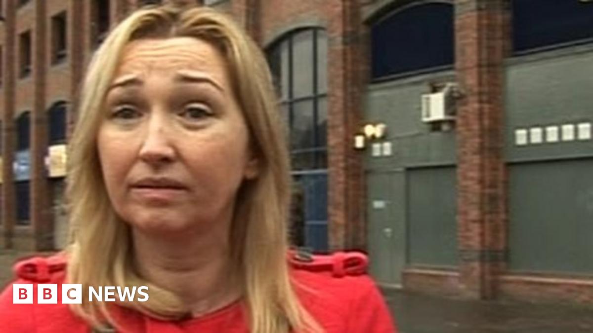 Woman describes car hijack ordeal - BBC News