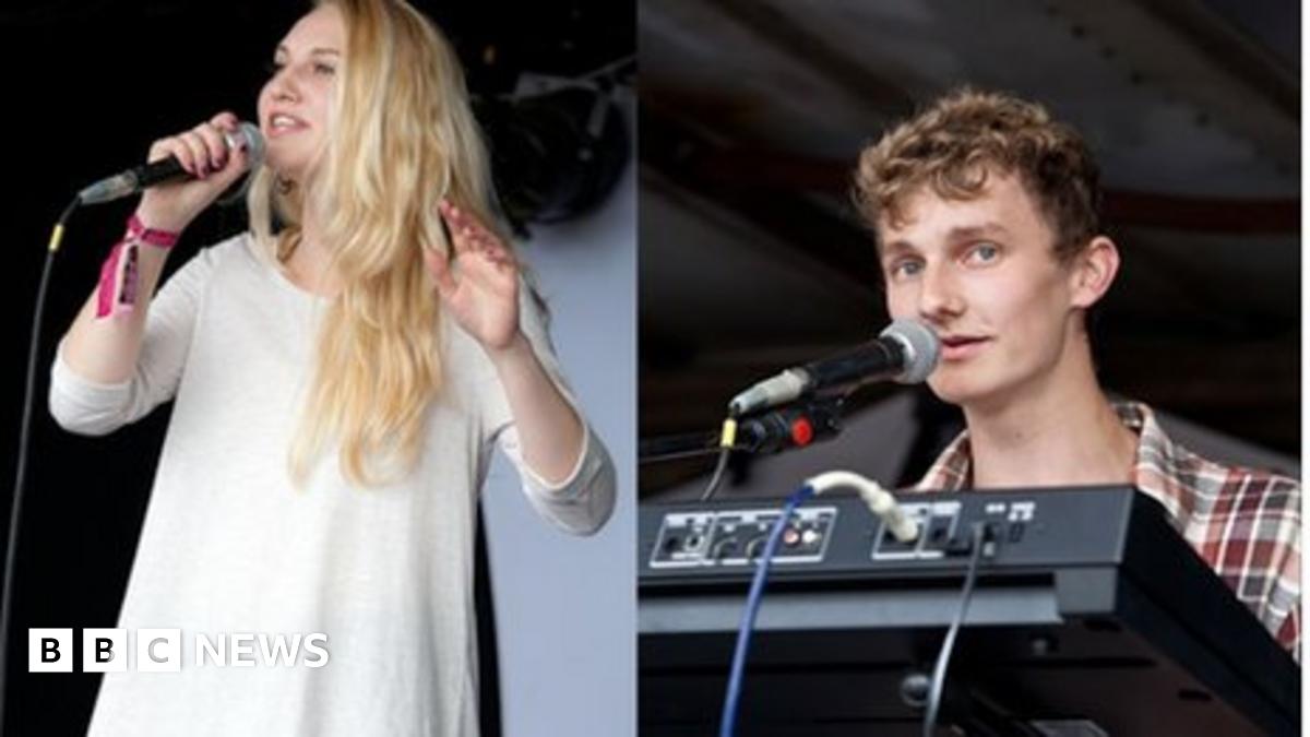 Andrew Marston chooses his top ten tunes of 2011 - BBC News