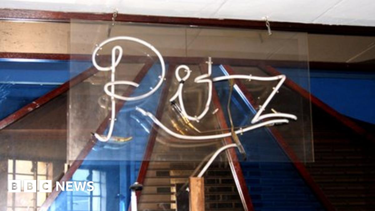 Lincoln's Ritz Cinema set to reopen - BBC News