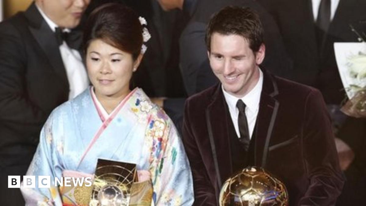 Japan's Homare Sawa is FIFA women's player of the year - BBC News