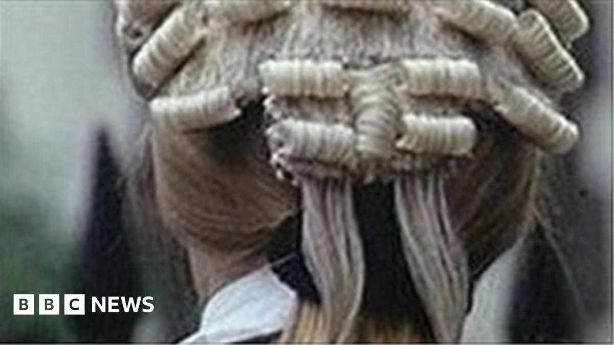 Shepherd and Wedderburn buys Tods Murray out of administration - BBC News