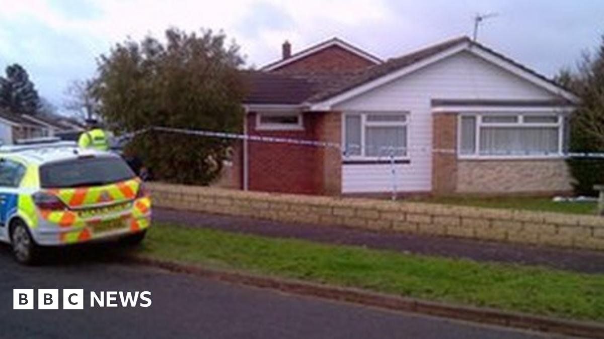 Oxford University professor Steven Rawlings found dead - BBC News