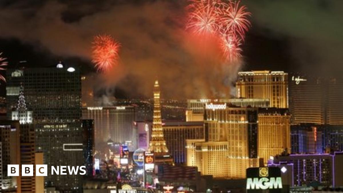 Las Vegas priest jailed for gambling with church funds - BBC News