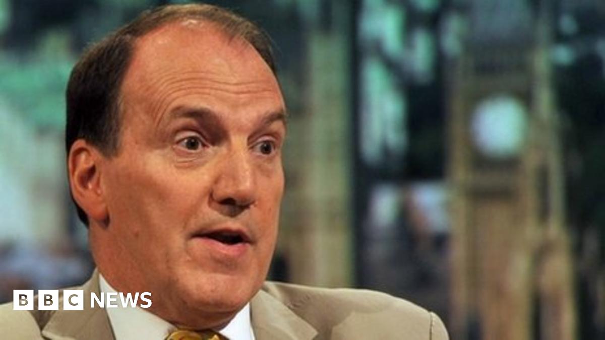 Simon Hughes: Andrew Lansley should go after NHS change - BBC News