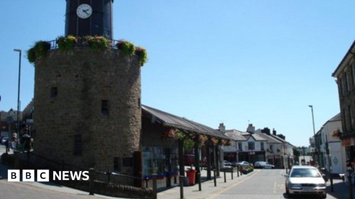 Cinderford £100m investment plan launched - BBC News