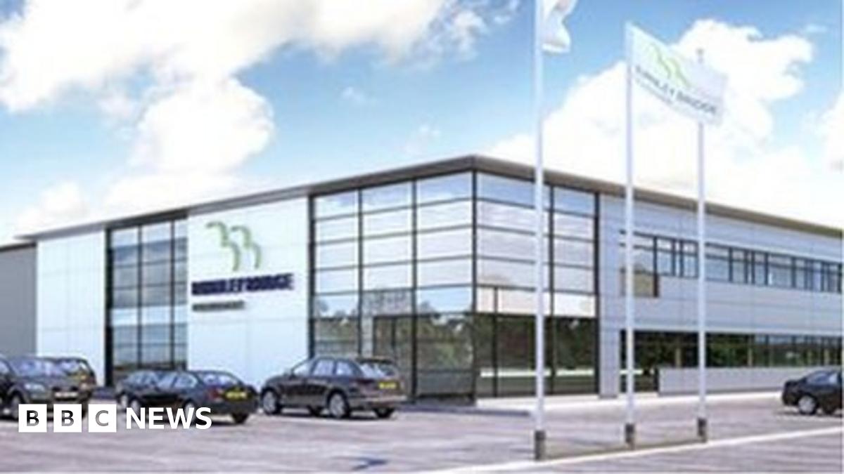 Go-ahead for £50m Burnley Bridge Business Park project - BBC News
