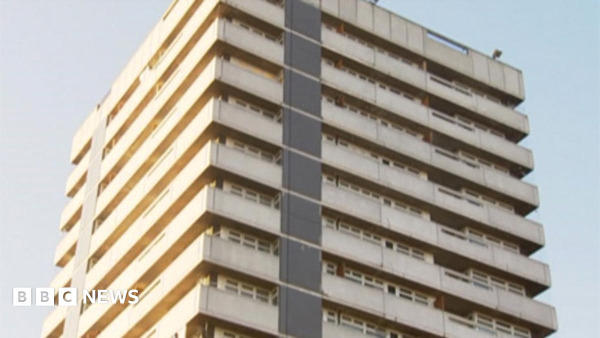 Man arrested after flooding at Caradoc Hall flats in Coventry - BBC News