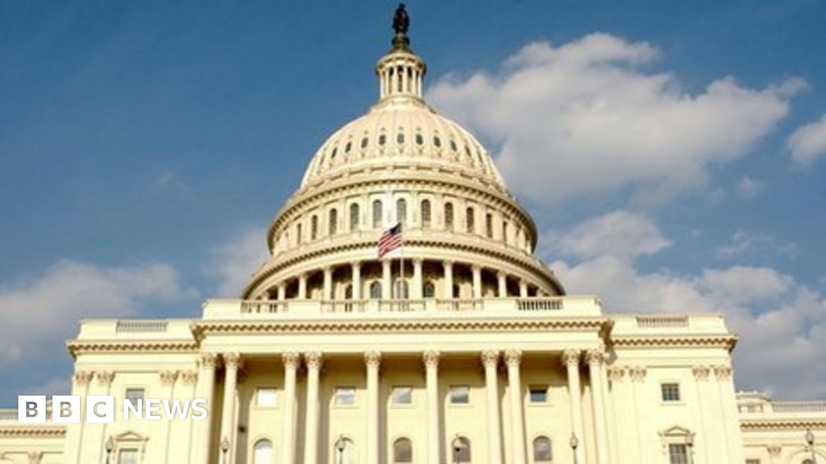 Sopa and Pipa anti-piracy bills controversy explained - BBC News