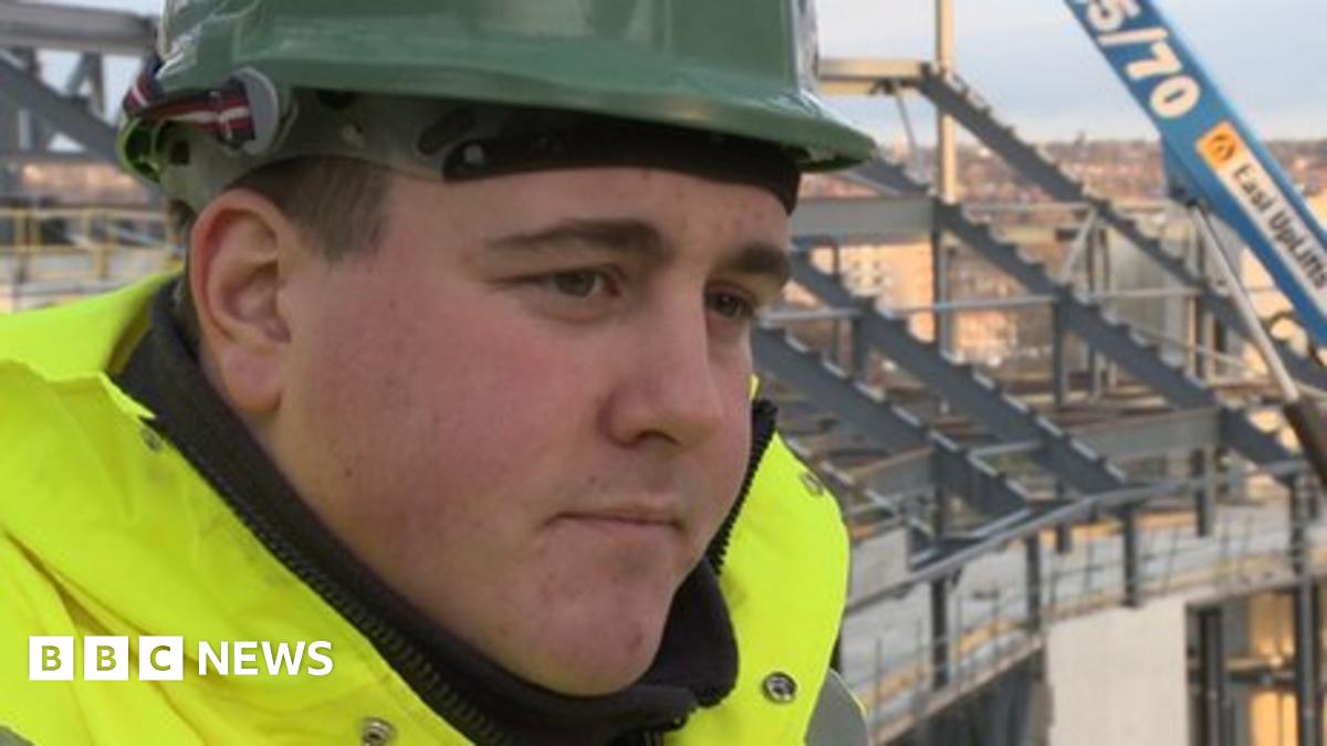 Working Lives UK: Site manager - BBC News