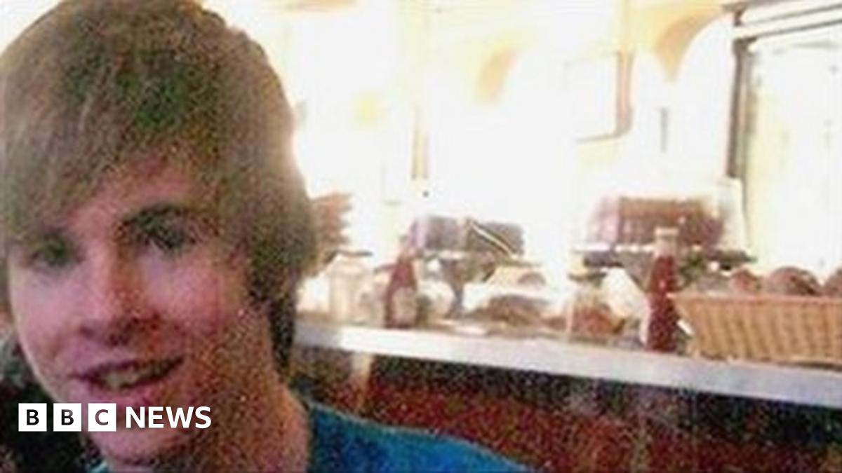 Jack Frew murder trial hears sex and blackmail claims - BBC News