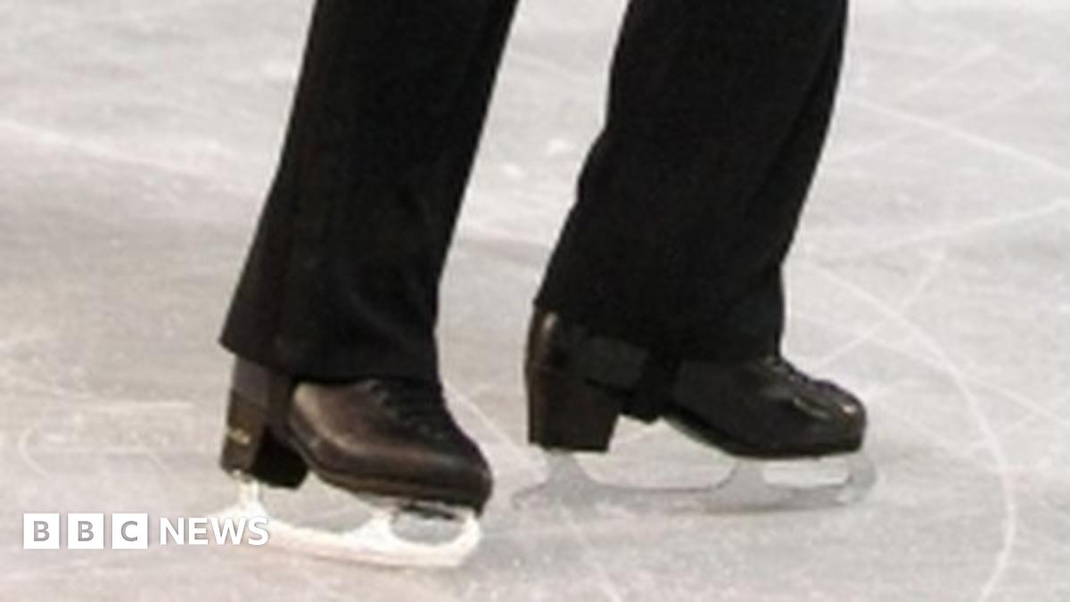 Melting Slough ice rink is reopened after repairs - BBC News