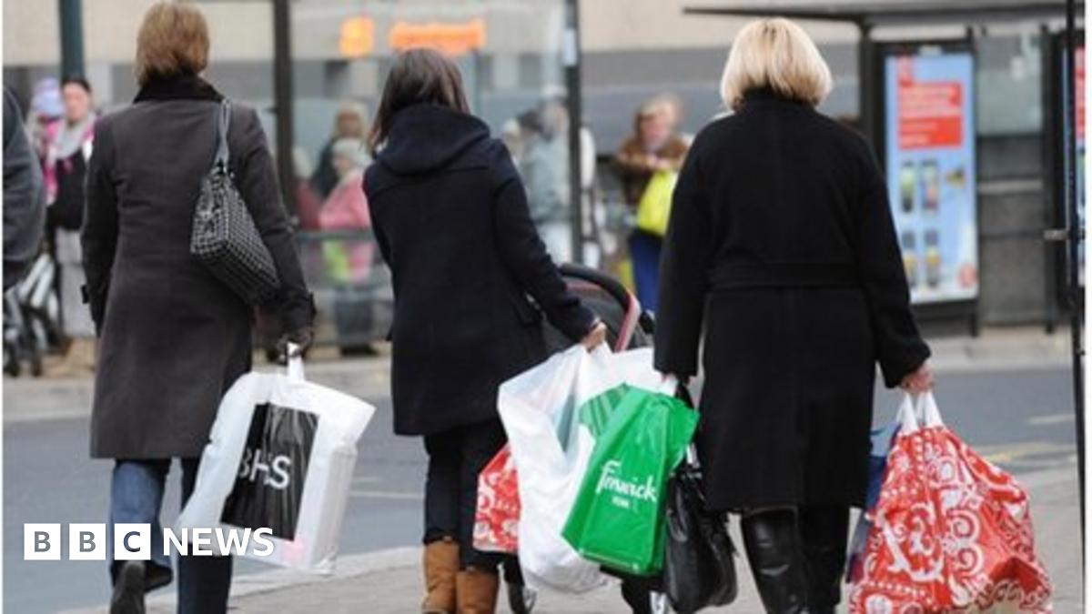 UK retail sales rise 0.6% in December - BBC News