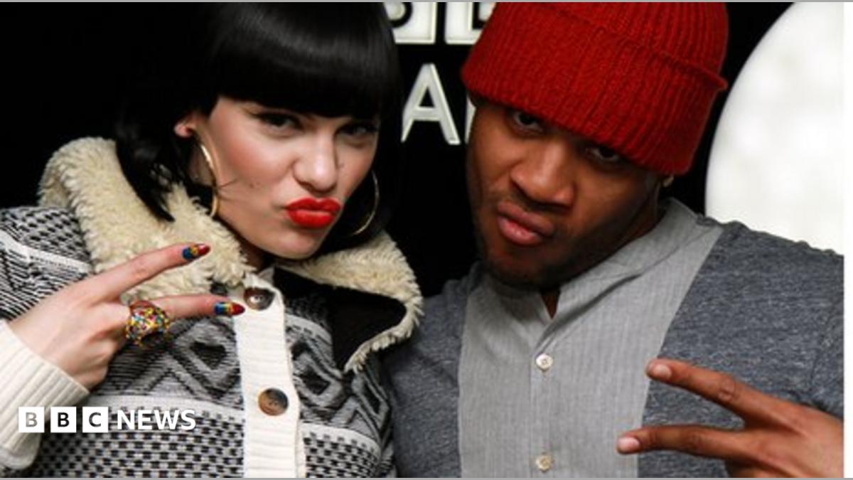 BBC Radio 1 chart show to be shown live for first time - BBC News