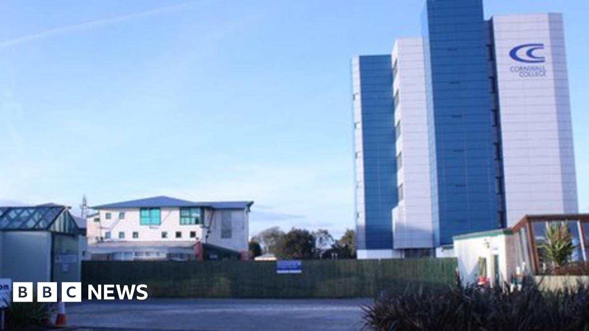 Cornwall College refurbishes Camborne and Rosewarne sites - BBC News