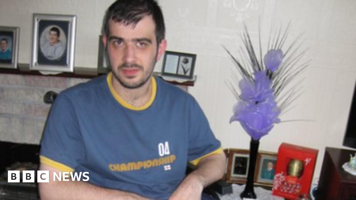 Bury's Fairfield Hospital pays £3.35m for Adam Spinks' claim - BBC News