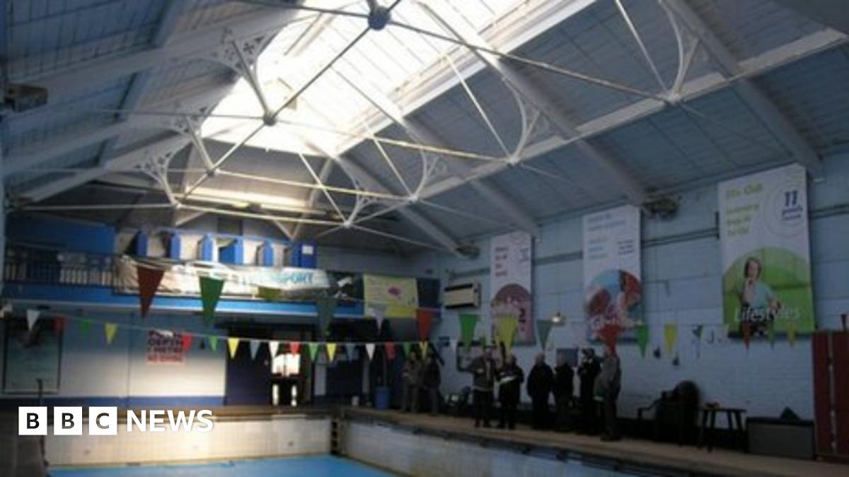 Woolton Baths awarded Grade II-listed status - BBC News