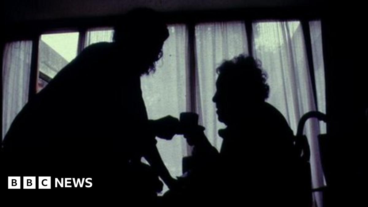 Fears over Warrington Callands care home rumours - BBC News