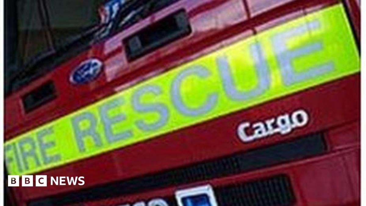 Man who died in house fire in the Isle of Man named - BBC News