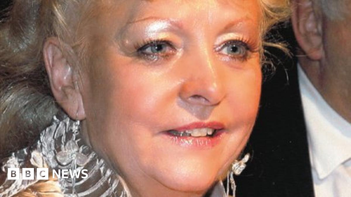 Dancer Ann Oliver 'devastated' by MBE medal theft - BBC News