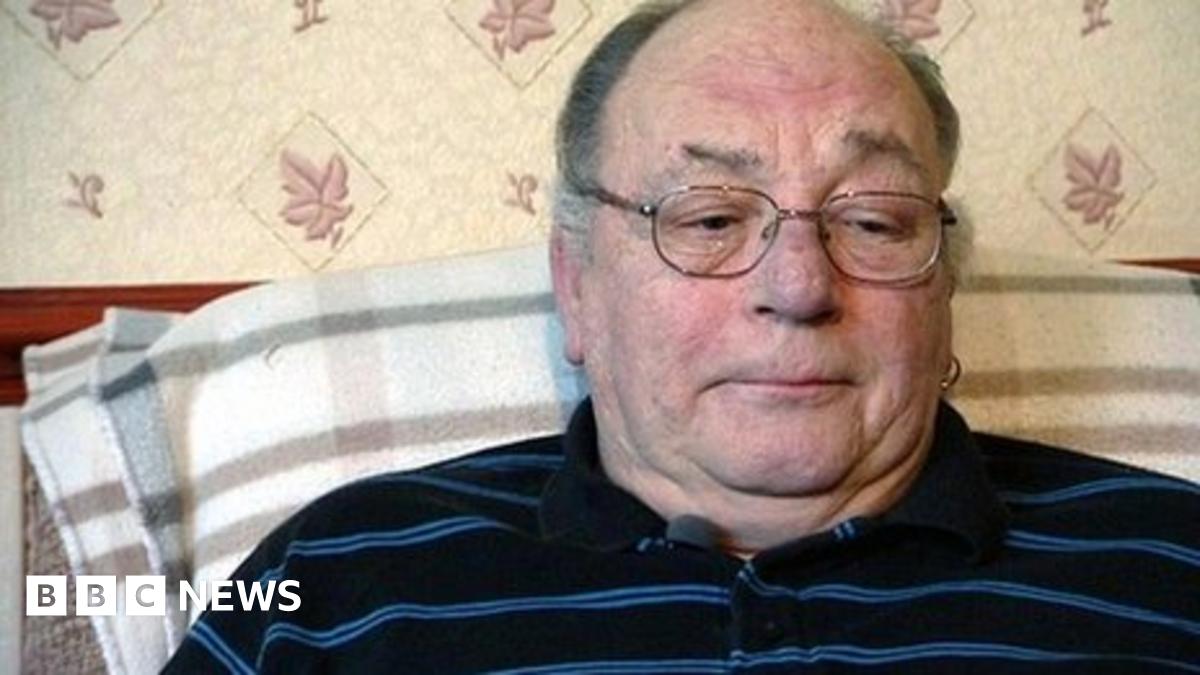 MP Austin Mitchell backs Adam Vincent compensation appeal - BBC News