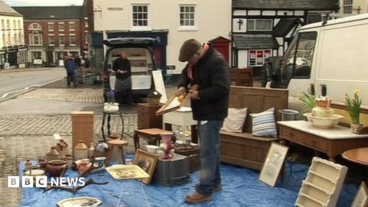 Ashbourne market saved despite losses - BBC News