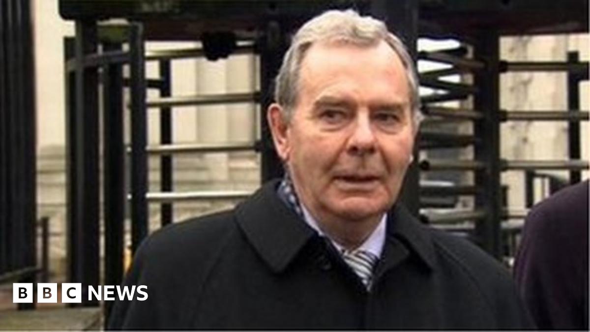 Sean Quinn's family begin fresh court battle with Anglo bank - BBC News