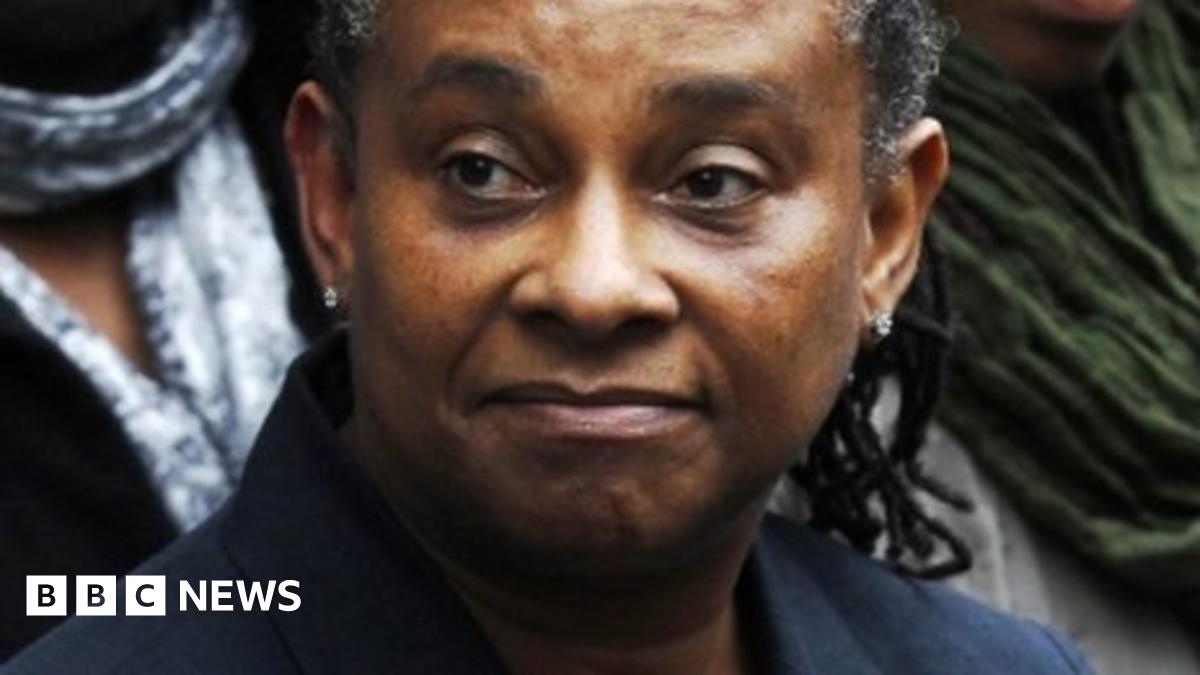 Doreen Lawrence attacks government over racism - BBC News