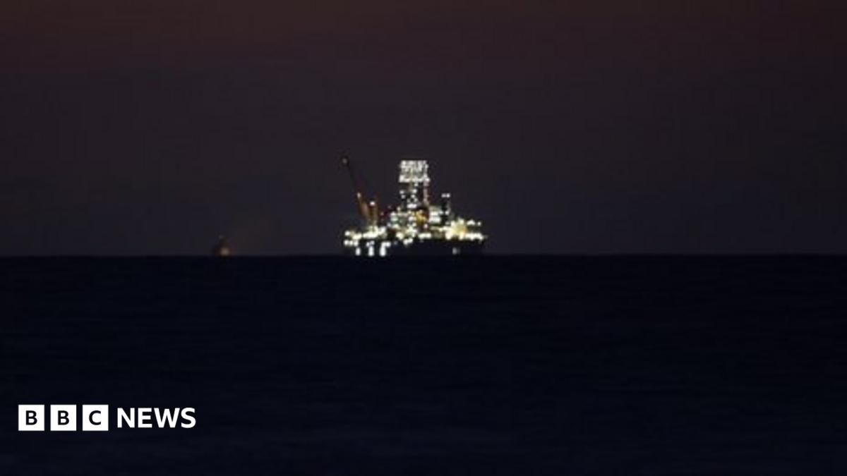 Cuba oil: Offshore exploration brings hopes and fears - BBC News