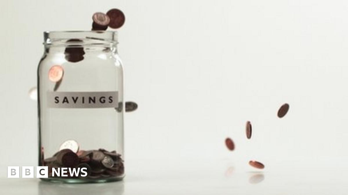 Fewer final-salary pension schemes open to new members - BBC News