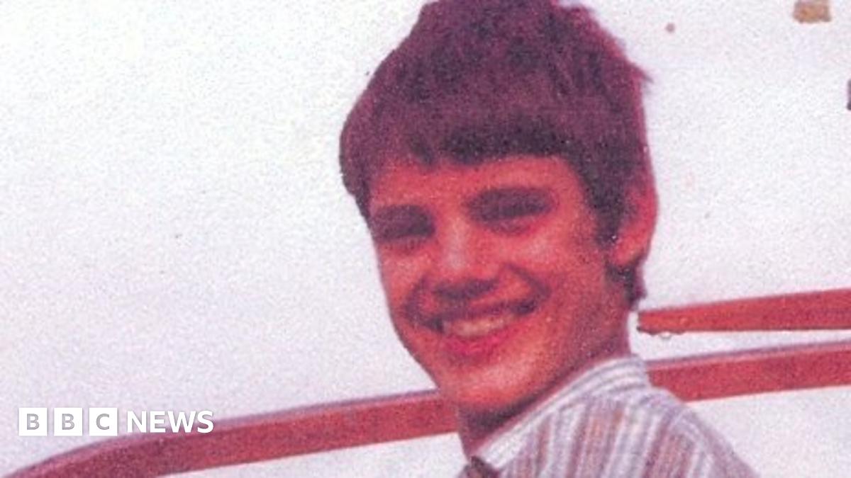Portland stab death son Martin Rusling 'warm and loving' - BBC News