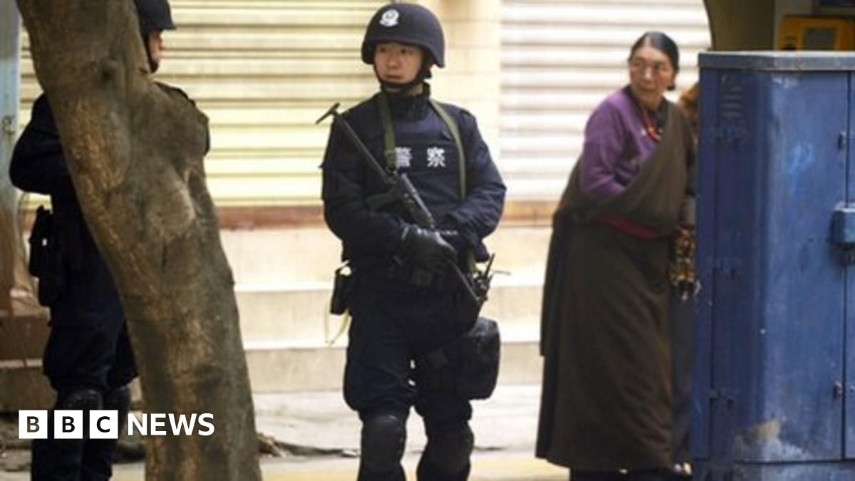 China lock-down seals off Tibetan unrest - BBC News