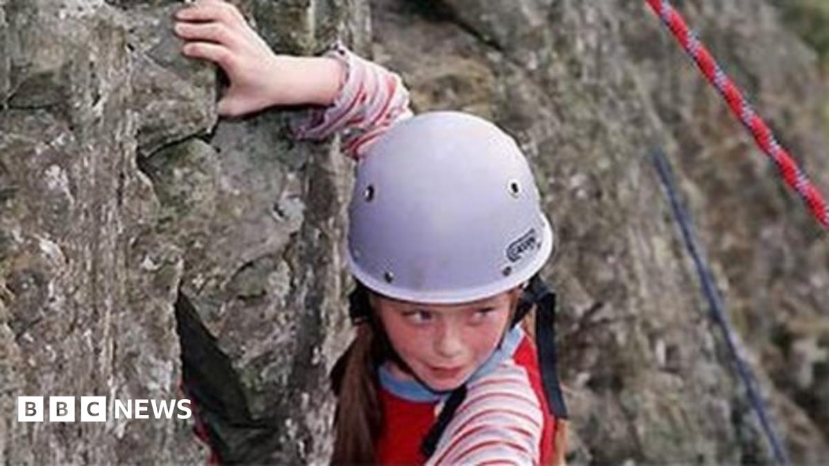 Shropshire Council plans Arthog Outdoor Centre cuts - BBC News