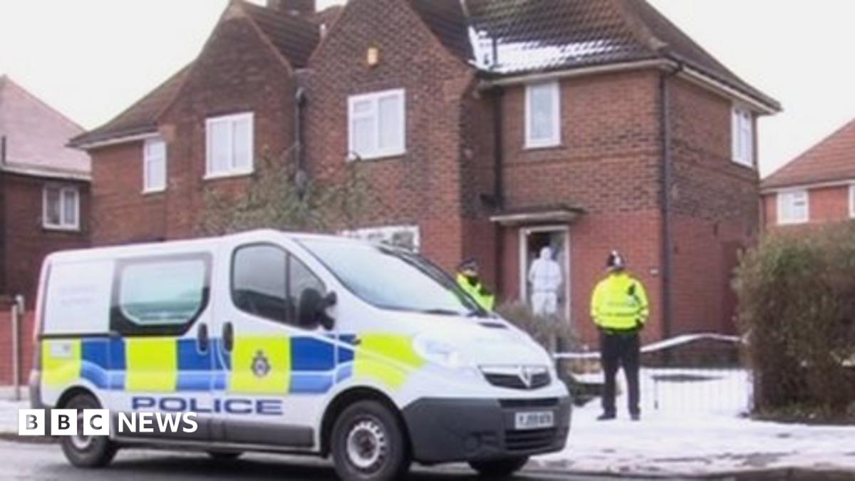 Man charged with murder after woman's body found in Leeds - BBC News