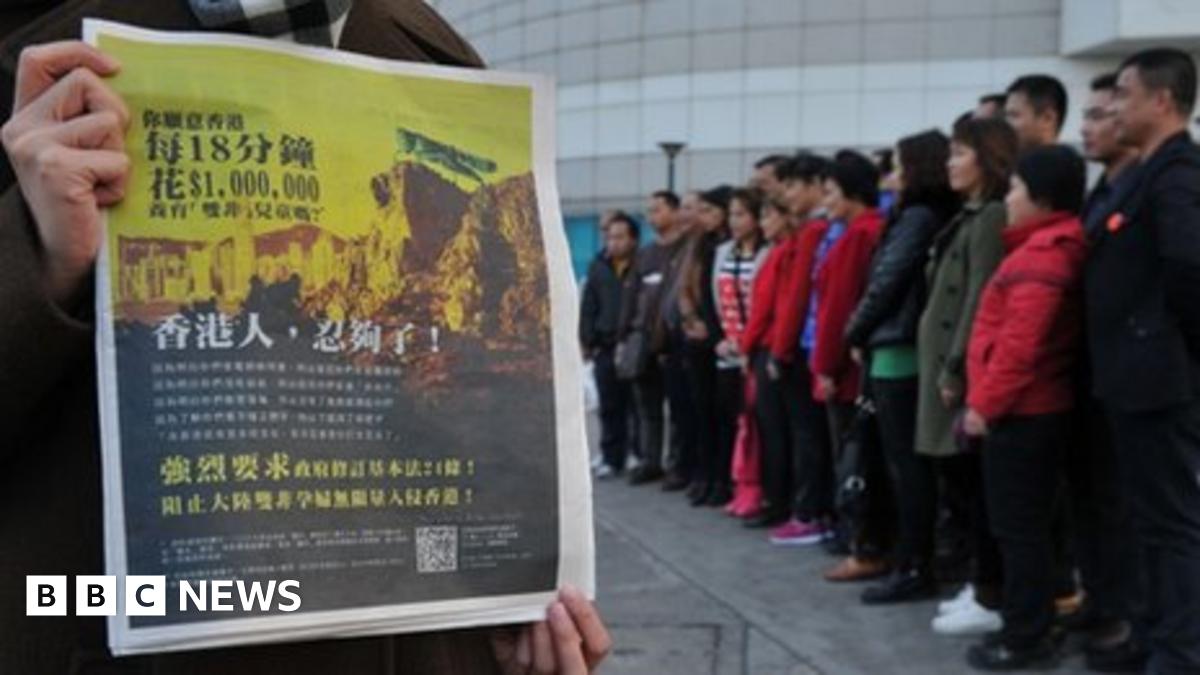 Surge in anti-China sentiment in Hong Kong - BBC News