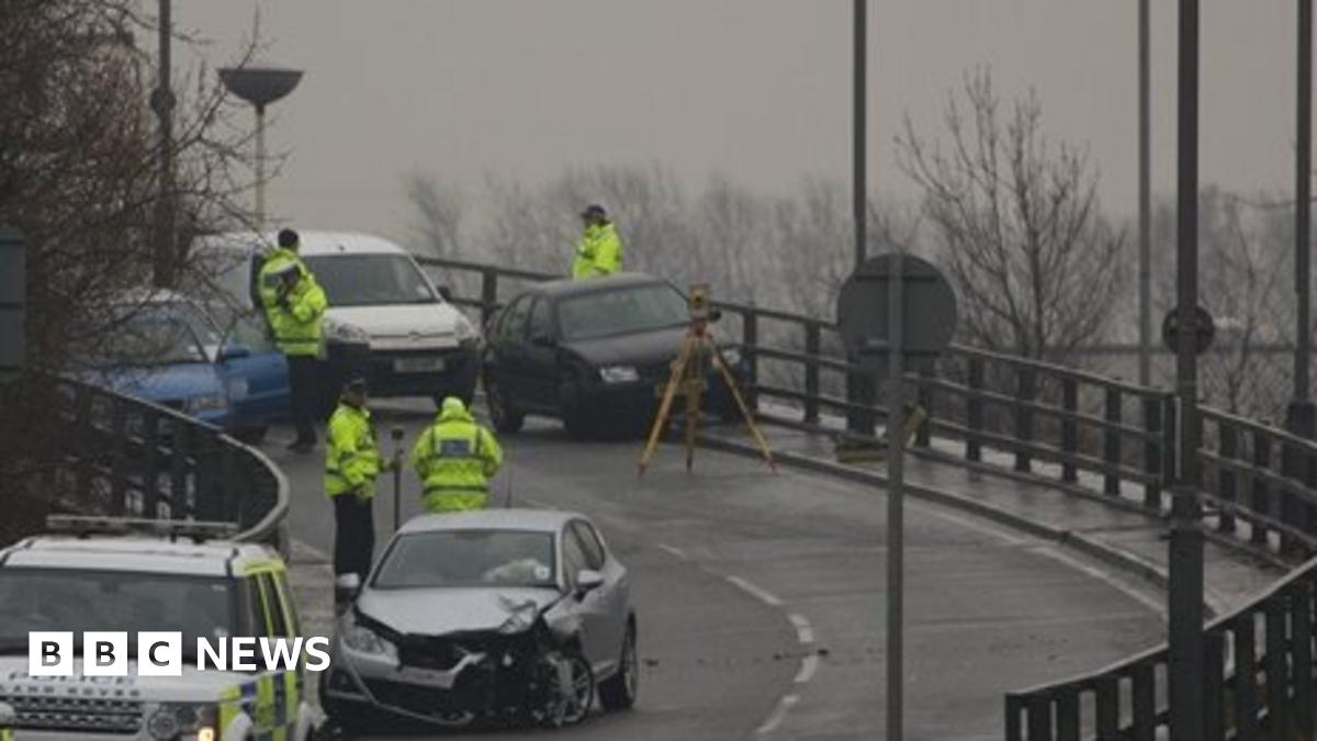 Icy conditions in North East lead to collisions - BBC News