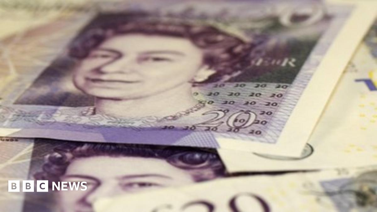 Somerton Town Council accepts critical Audit Commission report - BBC News