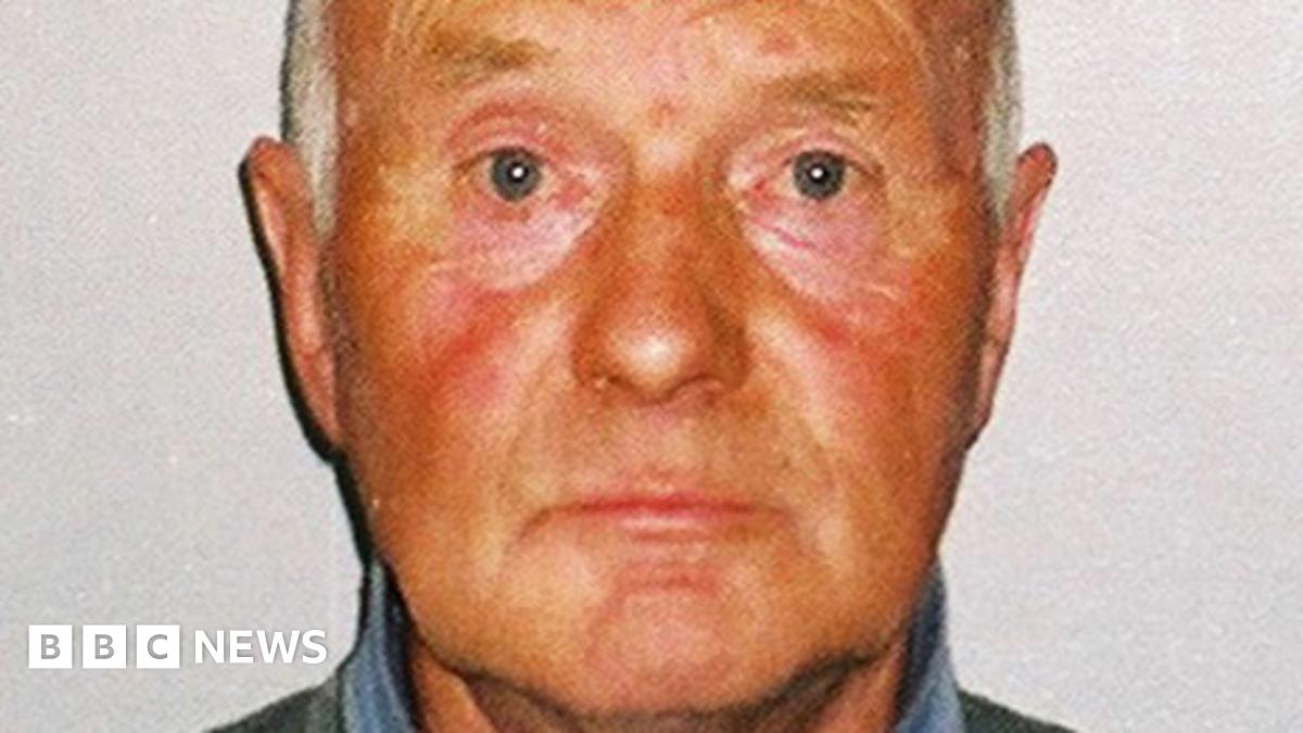 Bushley man Roger Troughton jailed for murder of cousin - BBC News