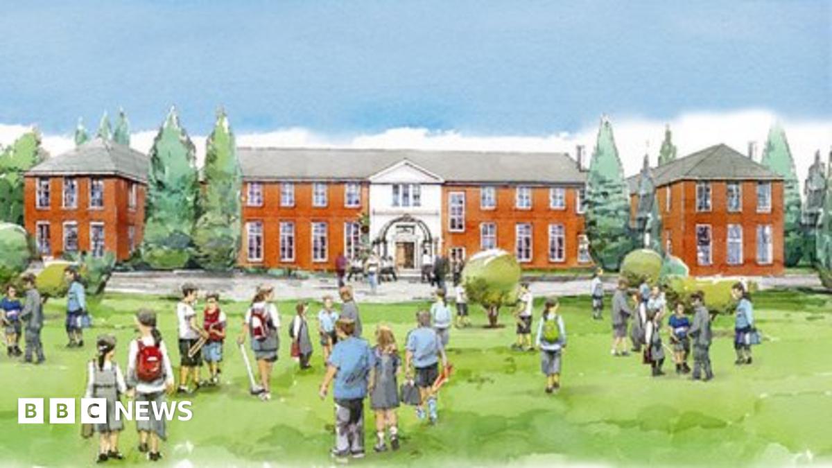 Heyford Park open days to discuss school and homes plans - BBC News
