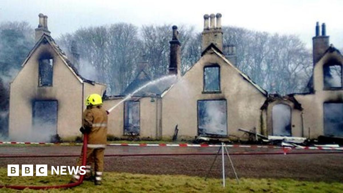 House destroyed by major Aberdeenshire house blaze in Memsie - BBC News