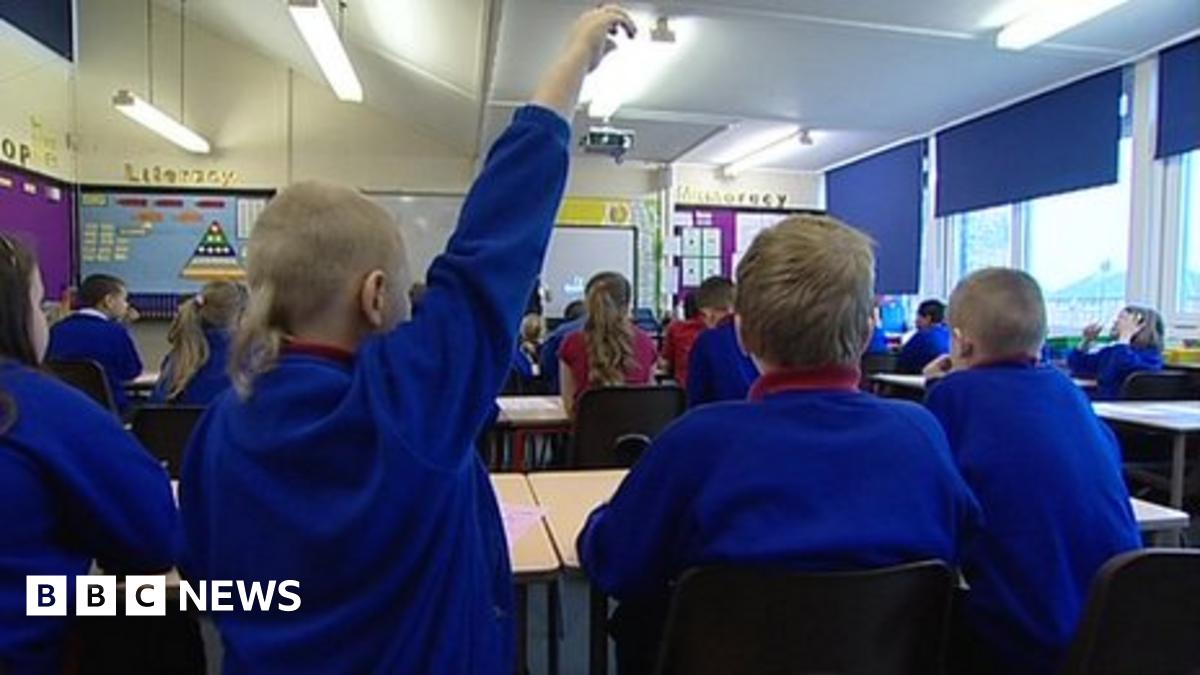 Junior certificate renamed Junior Cycle Student Award (JCSA) - BBC News