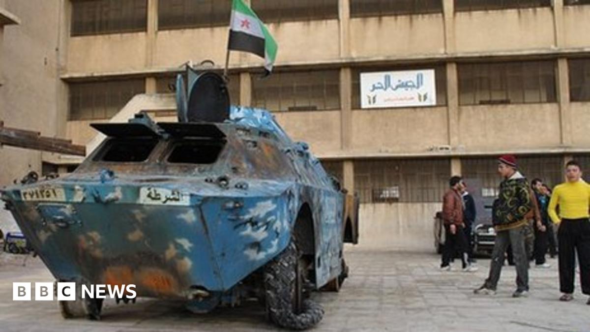 Syria unrest: Arab League 'seeks peacekeeping mission' - BBC News