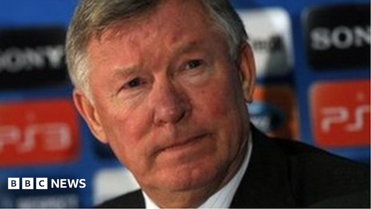 Sir Alex Ferguson sends support to workers at Cork sit-in - BBC News