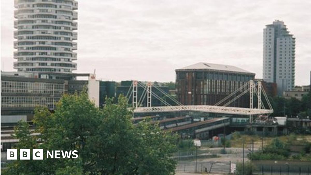 Rent for council homes in Croydon may increase by 8% - BBC News